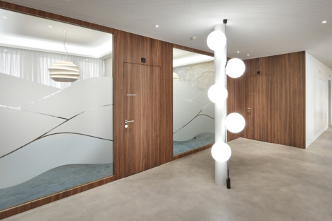 Black is back: Exhibition stand design for Bangerter